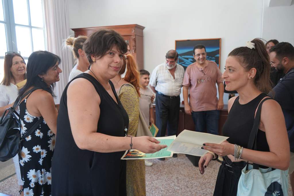 Αναμνηστικοί επαίνοι από τον Δημάρχο Πατρεών, στο θεατρικό εργαστήρι ...
